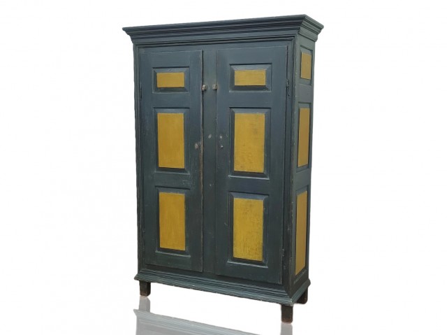 Vente d'objets et meubles antiques - commodes, tables, armoires ...